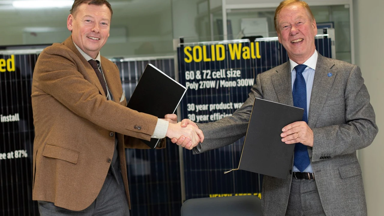 Saulės moduliai: pasirašyta „Valoe“ ir „SoliTek“ sutartis už 11,3 mln ...