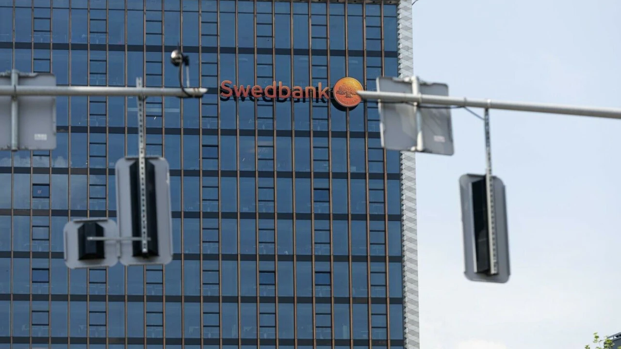 „Swedbank“ Lietuvoje uždirbo 240% daugiau, grynosios palūkanų pajamos šoktelėjo 265% - Verslo žinios